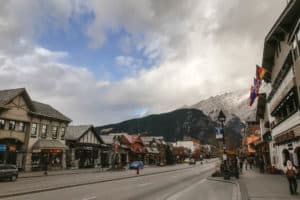 7 Best Things to Do in Banff During Winter (Weekend Itinerary)