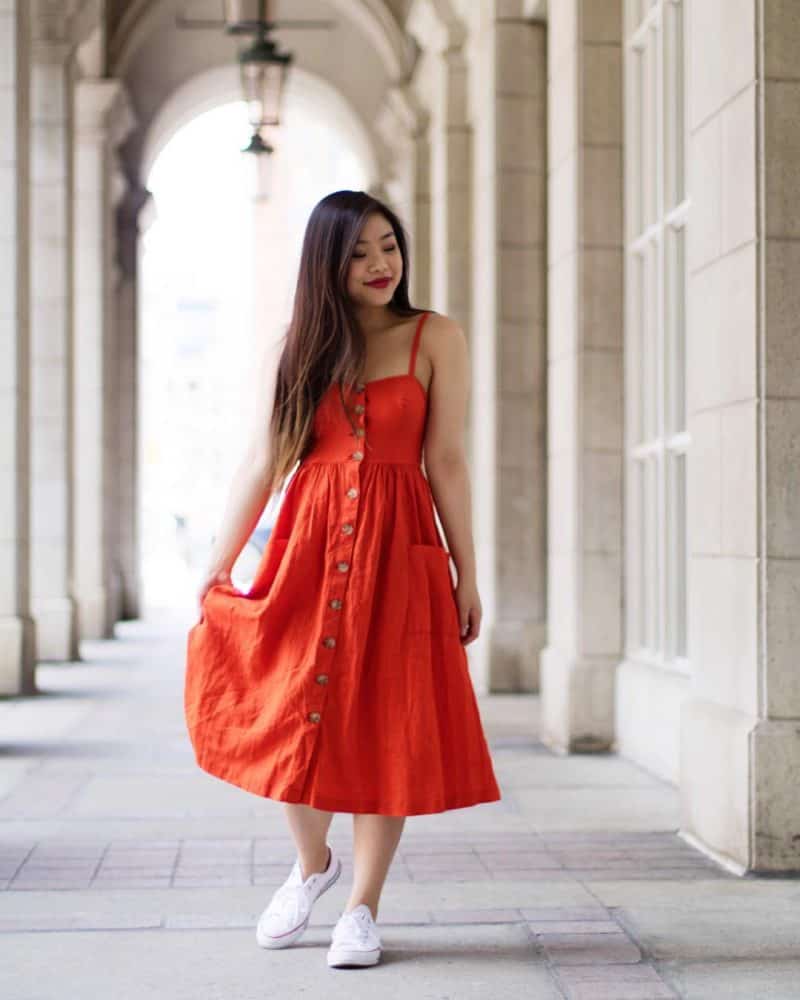 25 Cute Outfits with White Converse Chuck Taylor Sneakers