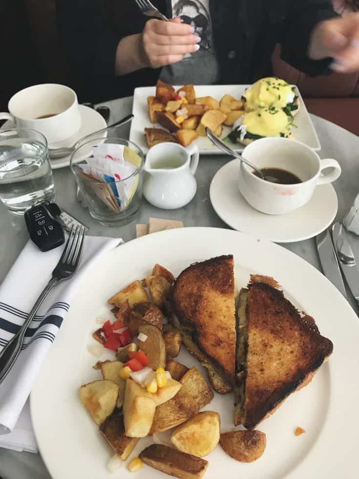 11 Best Restaurants in Hamilton, Ontario You Must Visit