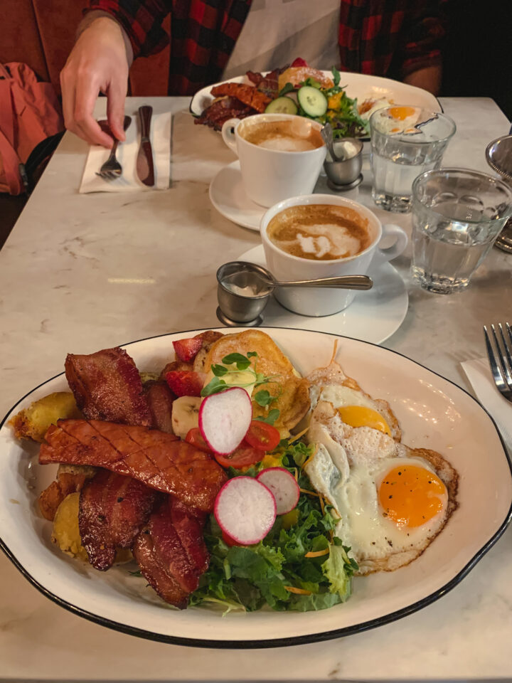 12 Best Brunch Restaurants in Calgary You Must Visit