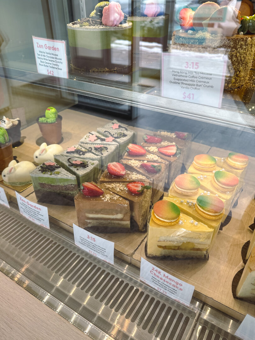 7 Best Cake Shops in Toronto (Custom Cakes & More)
