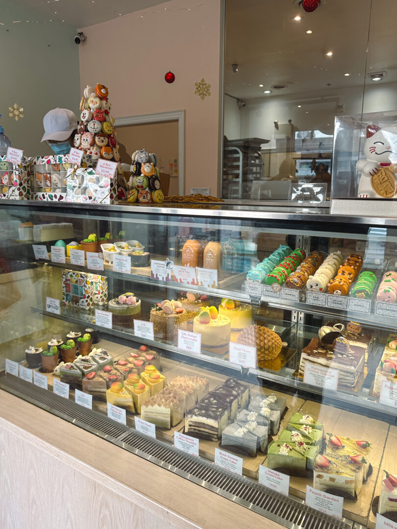 7 Best Cake Shops in Toronto (Custom Cakes & More)
